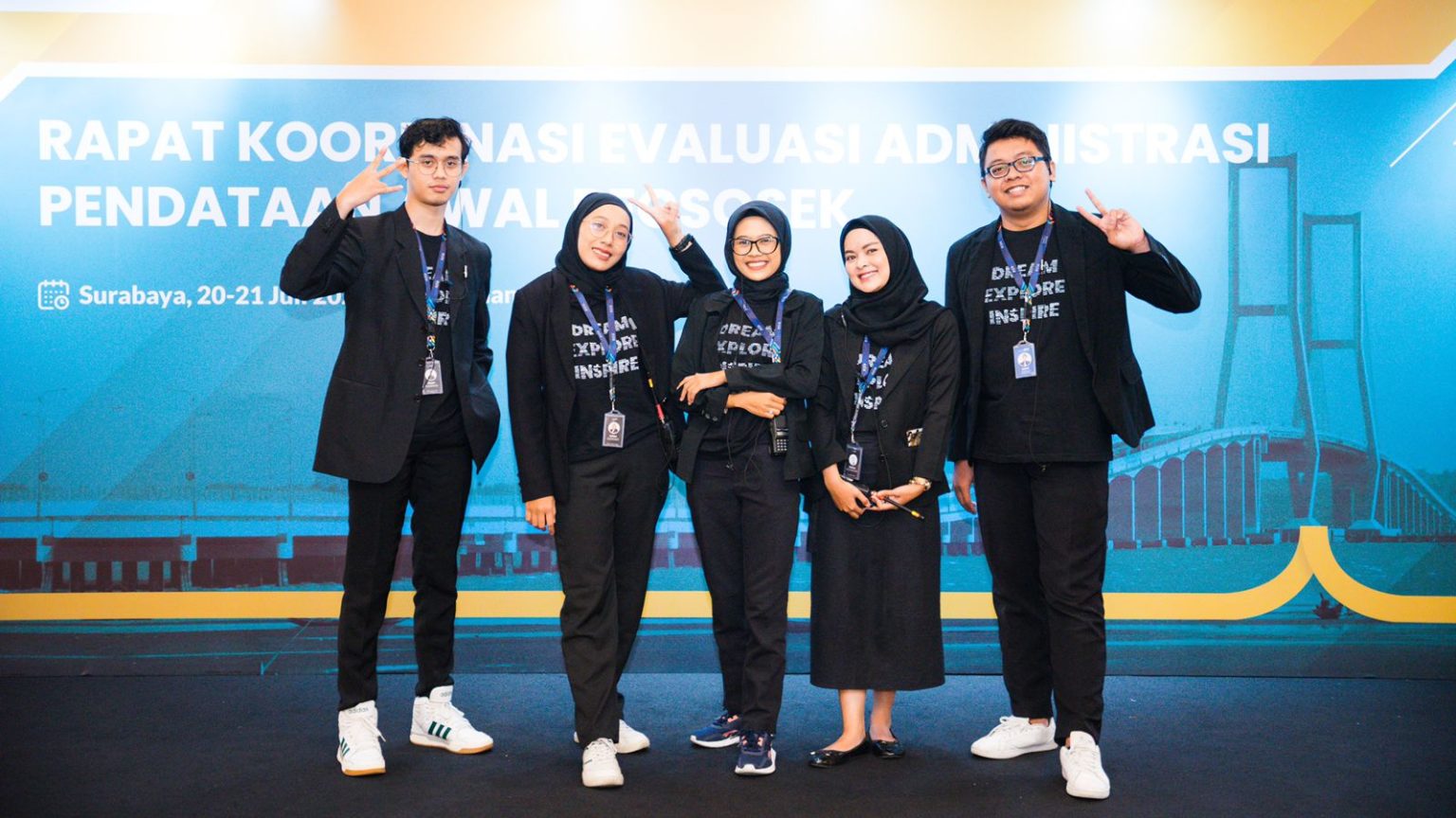 Keuntungan Menjadi Bagian Tim Event Organizer - PT Tourezia Cakra Inspira